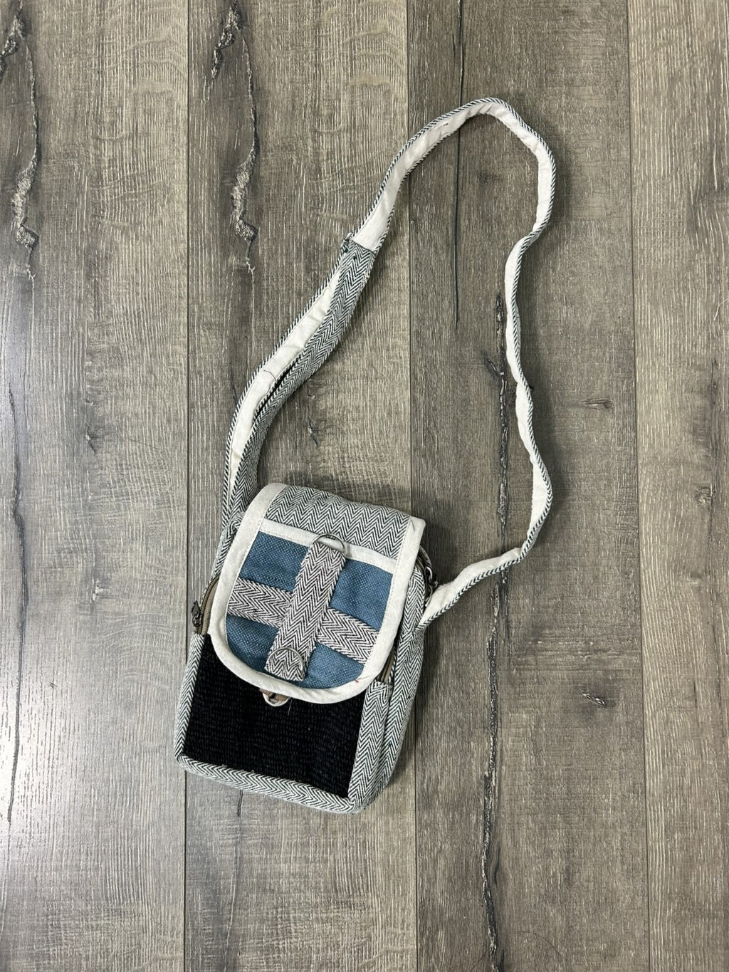 Patch Passport Bag – Gringo Fairtrade