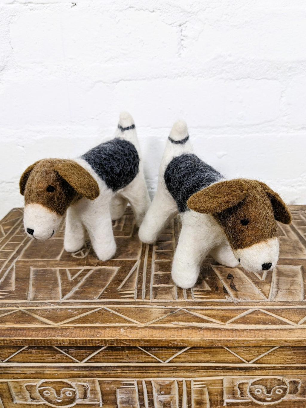 Large Felt Dog – Gringo Fairtrade